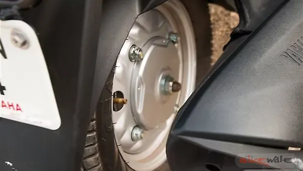 Yamaha Ray [2016] Wheels-Tyres Image – BikeWale