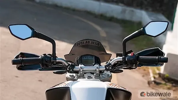 KTM 390 Duke ABS [2013-2016] Mirror Image – BikeWale