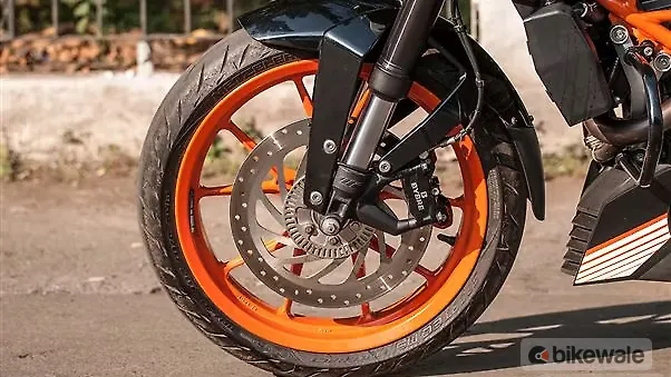 KTM 390 Duke ABS [2013-2016] Mirror Image – BikeWale