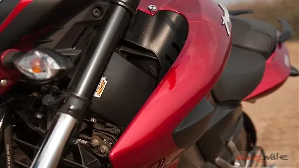 Bajaj Pulsar NS200 Tank Image – BikeWale