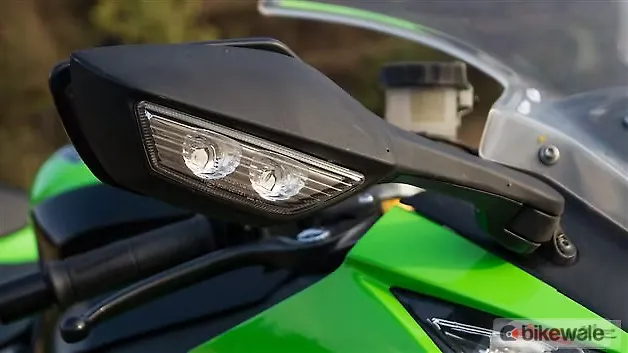 Kawasaki Ninja ZX-10R [2015] Mirror Image – BikeWale