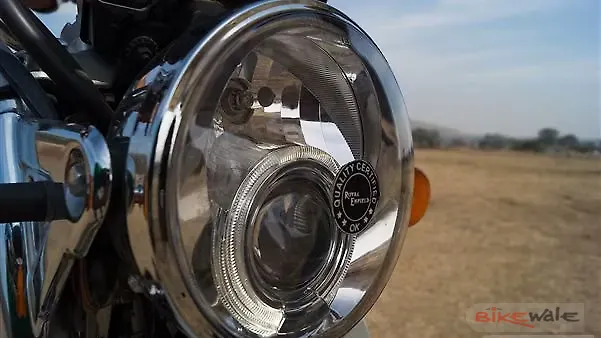 Royal Enfield Thunderbird 350 Headlamp Image – BikeWale