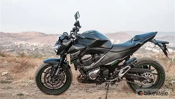 Kawasaki Z800 Side Image – BikeWale