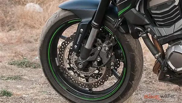 Kawasaki Z800 Wheels-Tyres Image – BikeWale