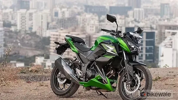 Kawasaki Z250 Front Three-Quarter Image – BikeWale