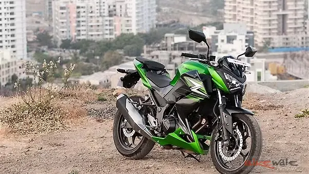 Kawasaki Z250 Front Image – BikeWale