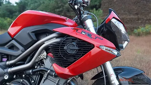 Benelli TNT R Rear Three-Quarter Image – BikeWale