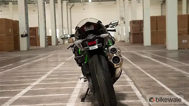 Kawasaki Ninja H2 [2018-2019] Rear Image – BikeWale