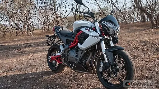 Benelli TNT 899 Side Image – BikeWale