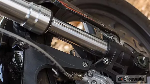 Images of Benelli TNT 300 [2020] | Photos of TNT 300 [2020] - BikeWale