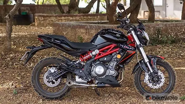 Benelli TNT 300 [2020] Mirror Image – BikeWale