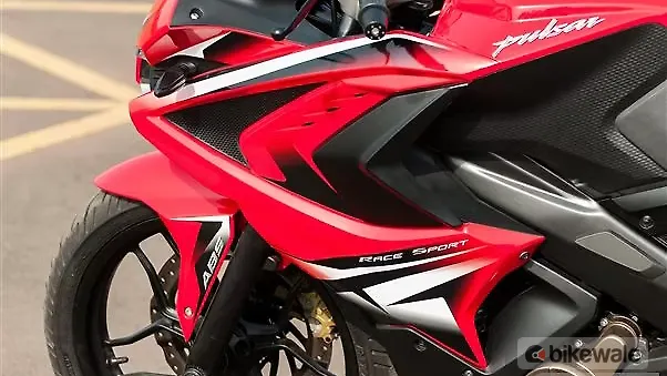 Bajaj Pulsar RS 200 Exterior Image – BikeWale