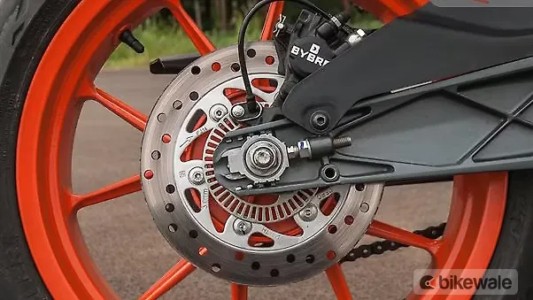KTM RC390 [2014-2016] Switchgear Image – BikeWale