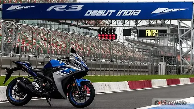 Yamaha YZF-R3 [2016-2017] Wheels-Tyres Image – BikeWale