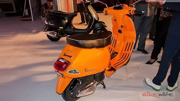 Vespa S Rear Three-Quarter Image – BikeWale