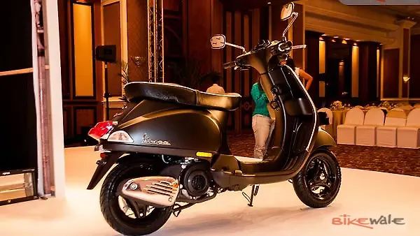 Vespa S Rear Three-Quarter Image – BikeWale