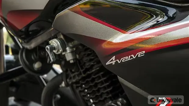 Images of Bajaj Discover 100 M | Photos of Discover 100 M - BikeWale