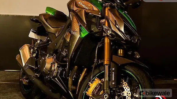 Kawasaki Z1000 Front Image – BikeWale