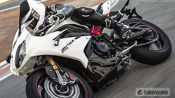 Images of Triumph Daytona 675R | Photos of Daytona 675R - BikeWale