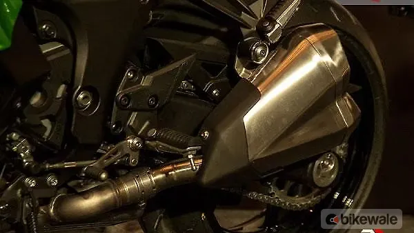 Kawasaki Ninja 1000 [2016] Front Image – BikeWale