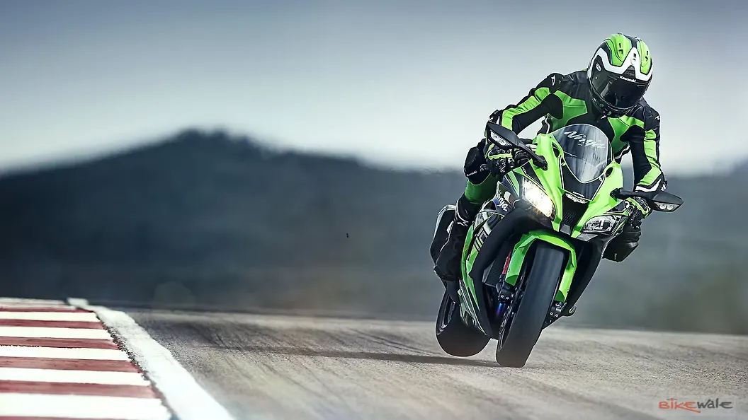 Kawasaki Ninja ZX-10R [2015] Exterior Image – BikeWale