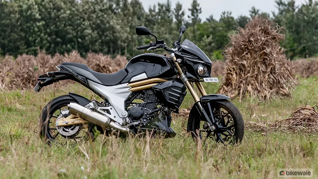 Mahindra Mojo XT300 Side Image – BikeWale
