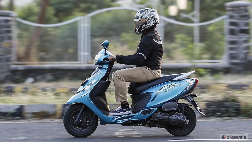 TVS Zest 110 Action Image – BikeWale