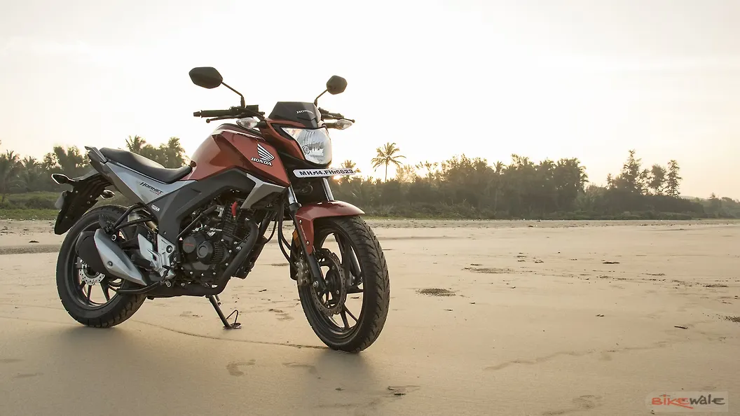 Honda CB Hornet 160R Rear Image – BikeWale