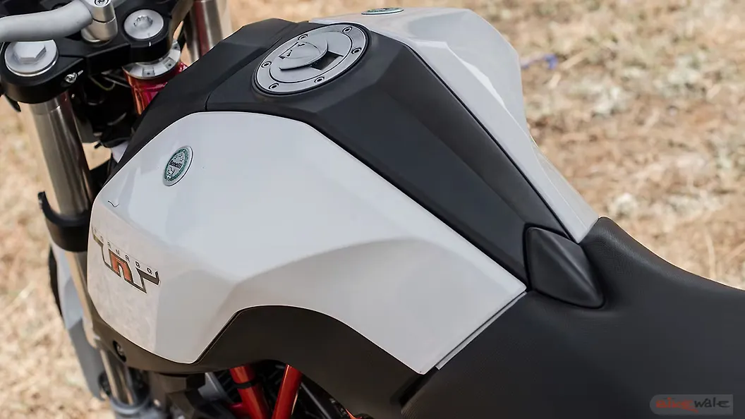 बेनेली TNT 25 की तस्वीरें | TNT 25 के फ़ोटोज़- बाइकवाले