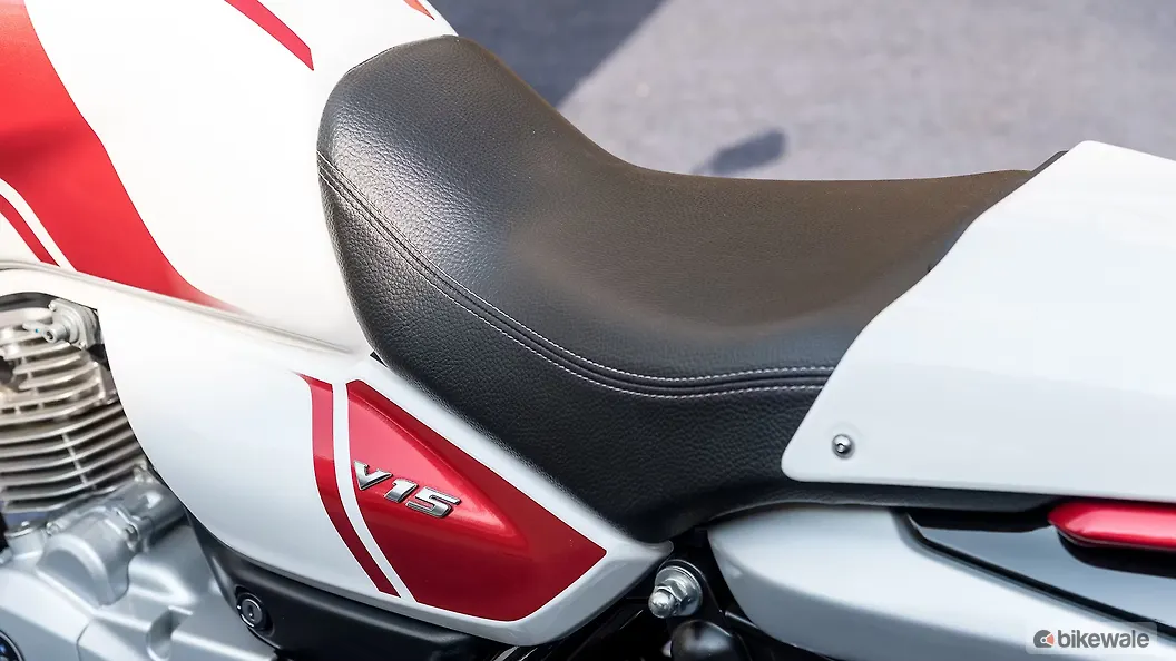Bajaj V15 Exterior Image – BikeWale