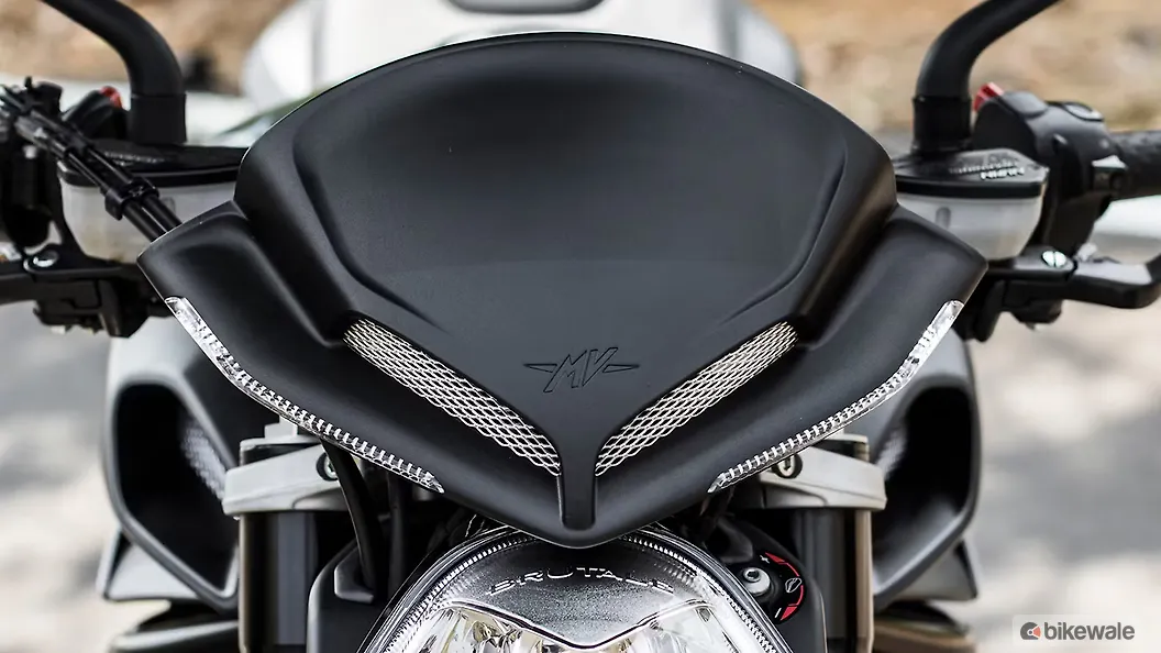 MV Agusta Brutale 1090 Front Three-Quarter Image – BikeWale