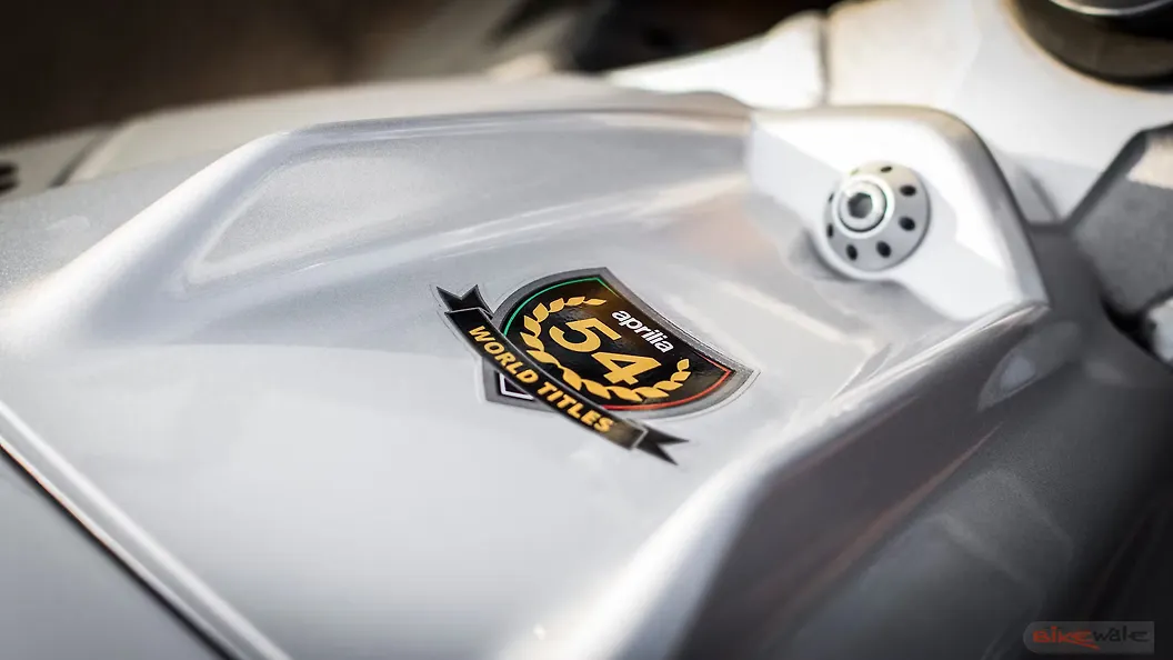 Aprilia Tuono V4 1100 [2018-2019] Tank Image – BikeWale
