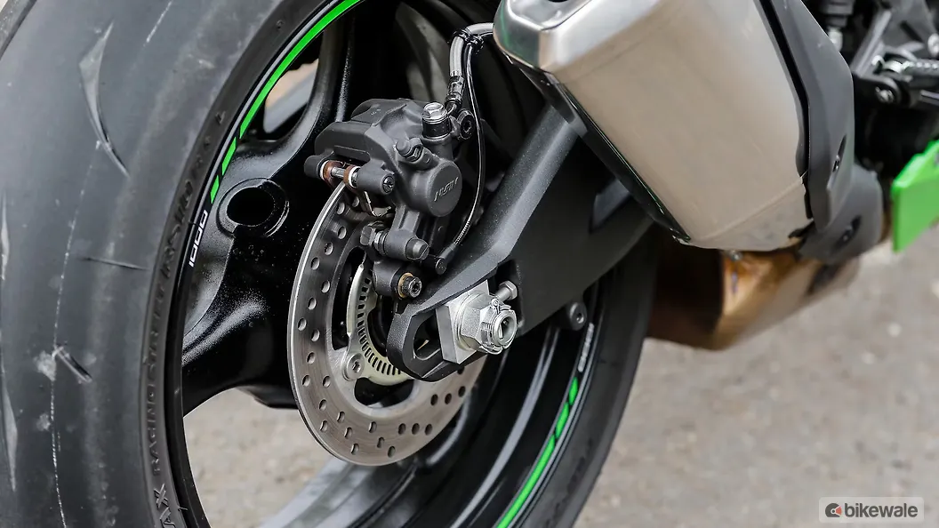 Kawasaki Ninja ZX-10R [2018-2019] Brakes Image – BikeWale