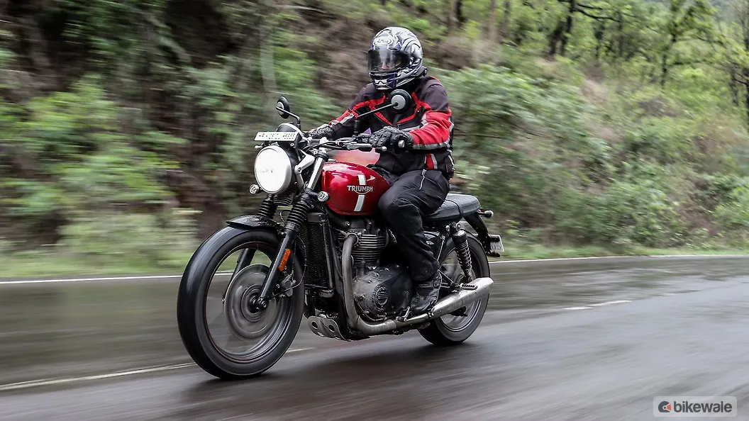 Triumph Street Twin [2018] Action Image – BikeWale