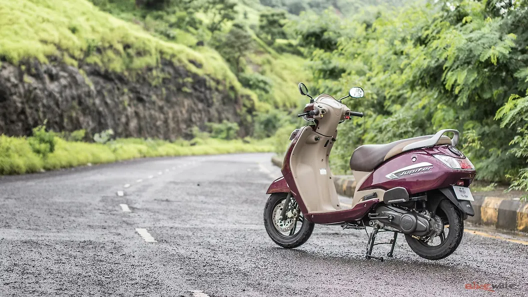 TVS Jupiter Rear Image – BikeWale