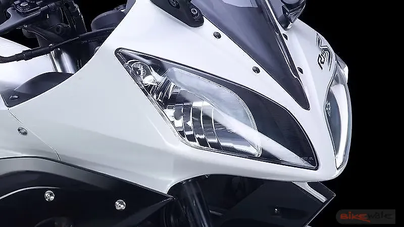 Yamaha YZF R15 S [2015] Seat Image – BikeWale