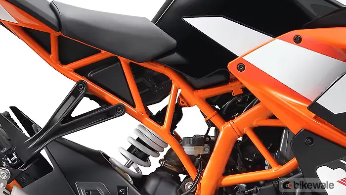 KTM RC 390 [2020] Brakes Image – BikeWale