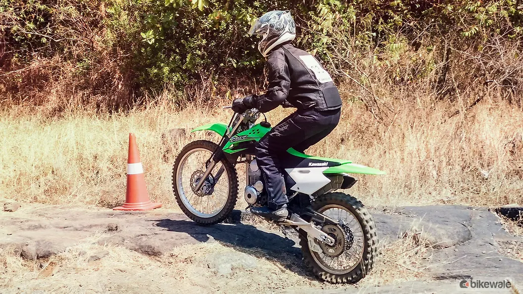 Kawasaki KLX 140G [2017-2018] Action Image – BikeWale