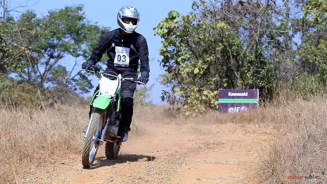 Kawasaki KLX 140G [2017-2018] Action Image – BikeWale