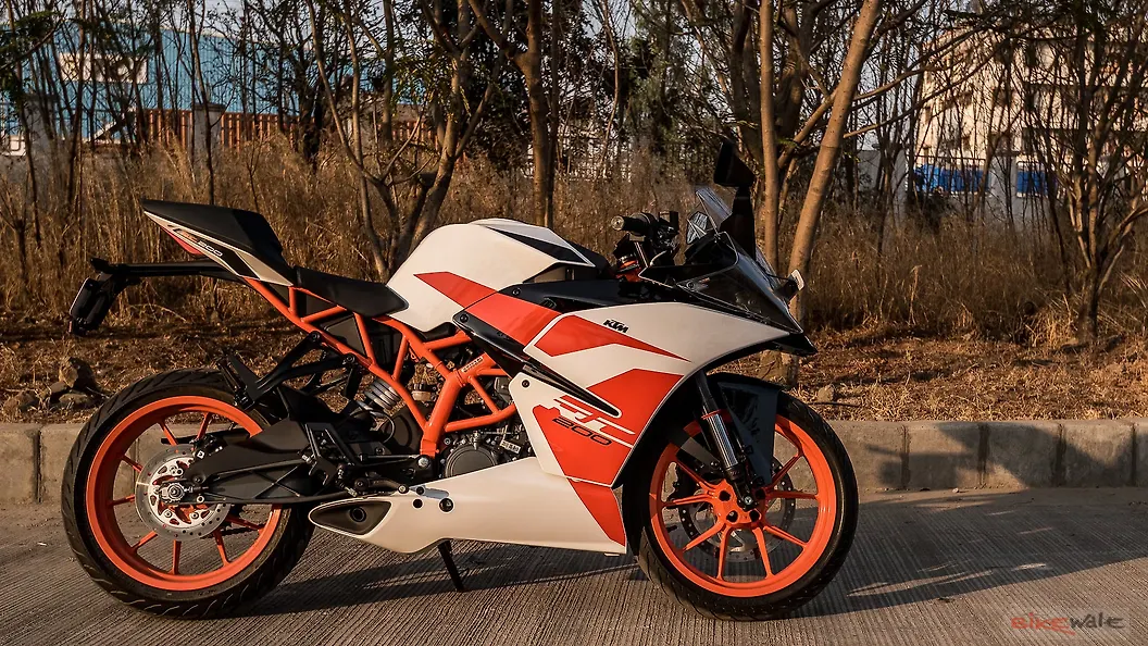 KTM RC 200 [2020] Side Image – BikeWale
