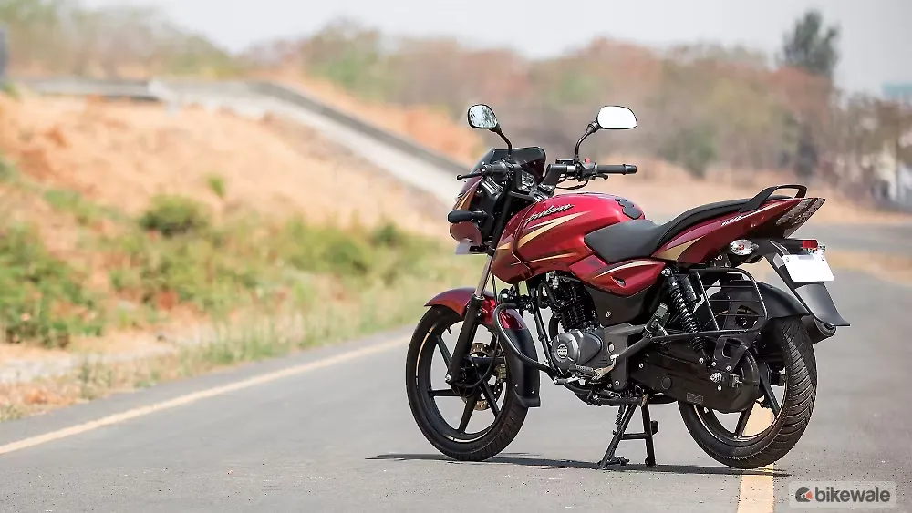 Bajaj Pulsar 150 Rear Three-Quarter Image – BikeWale