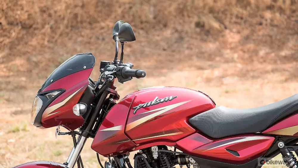 Bajaj Pulsar 150 Side Image – BikeWale