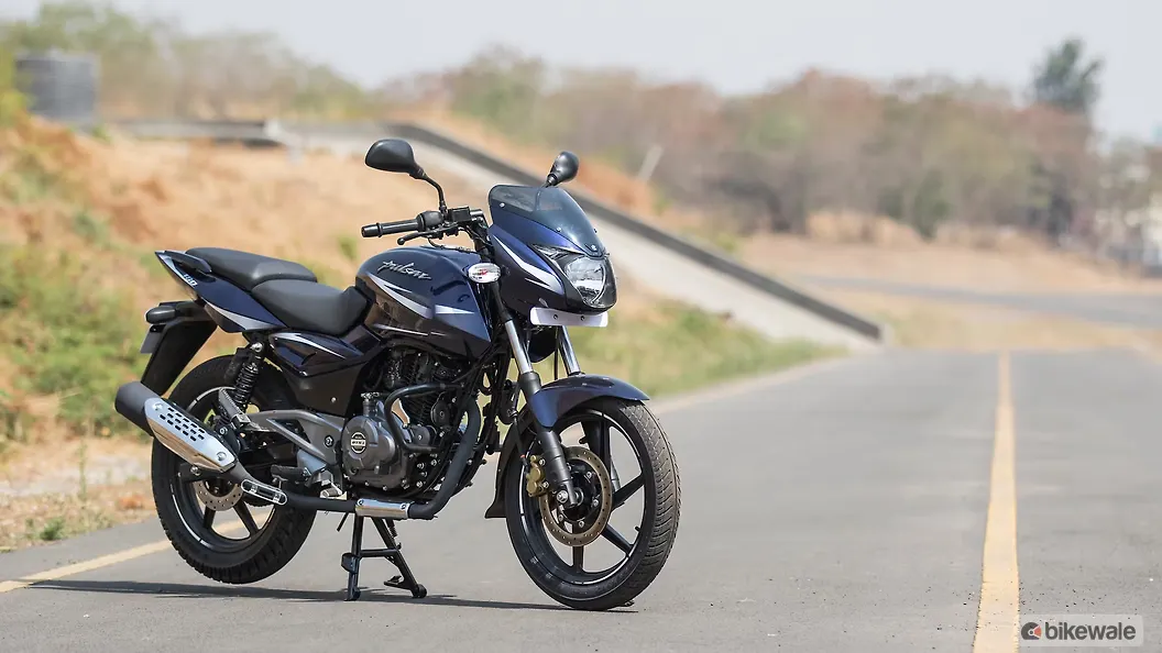 Bajaj Pulsar 180 [2001-2019] Rear Three-Quarter Image – BikeWale