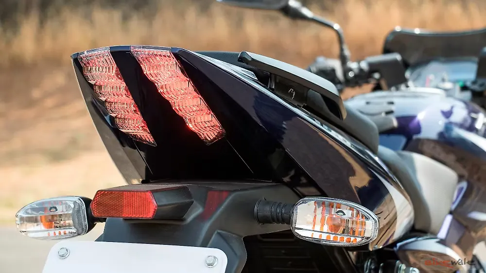 Bajaj Pulsar 180 [2001-2019] Tail Lamp Image – BikeWale
