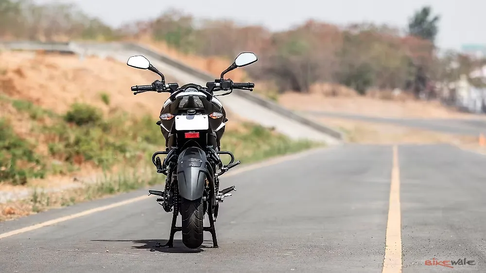 Bajaj Pulsar NS200 Rear Image – BikeWale