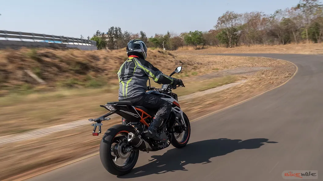 KTM 250 Duke [2021] Action Image – BikeWale
