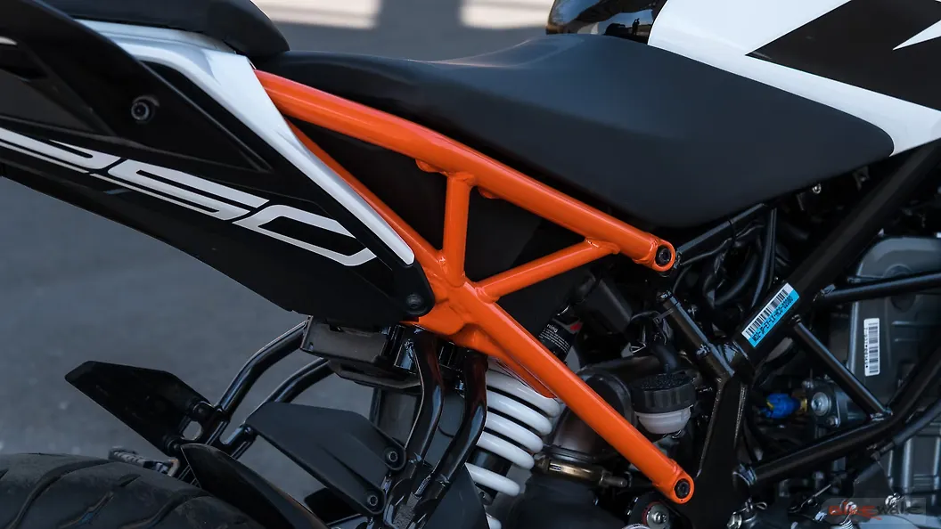 KTM 250 Duke [2021] Badge Image – BikeWale