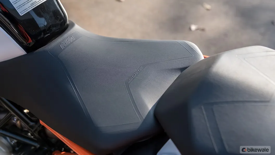 KTM 250 Duke [2021] Rear Three-Quarter Image – BikeWale