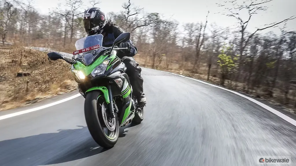 Kawasaki Ninja 650 [2018-2019] Cornering Image – BikeWale