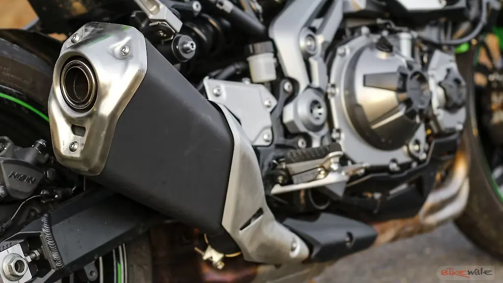 Kawasaki Z900 [2017-2018] Brakes Image – BikeWale